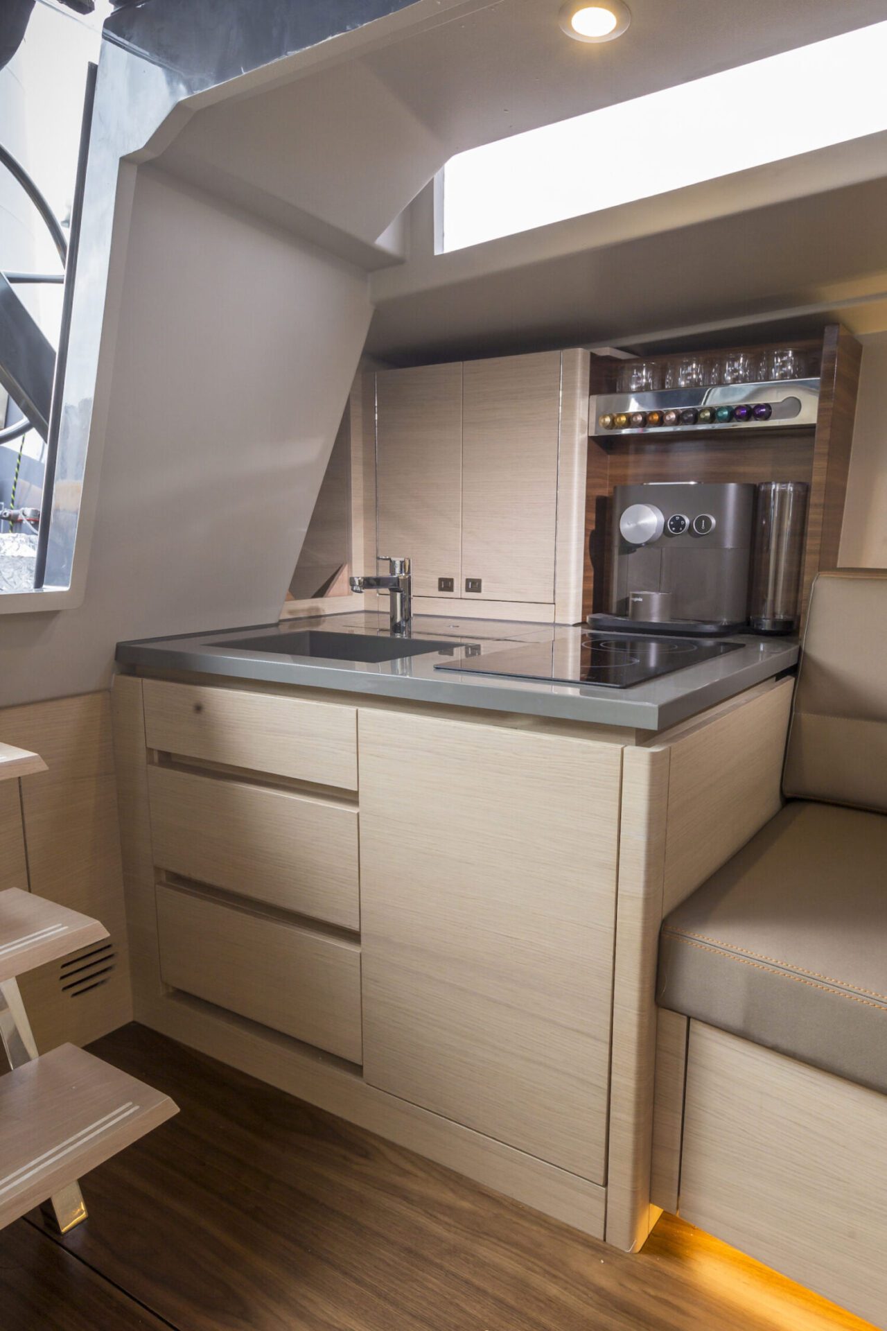 Saffier SE 37 Lounge - Carbon Yachts