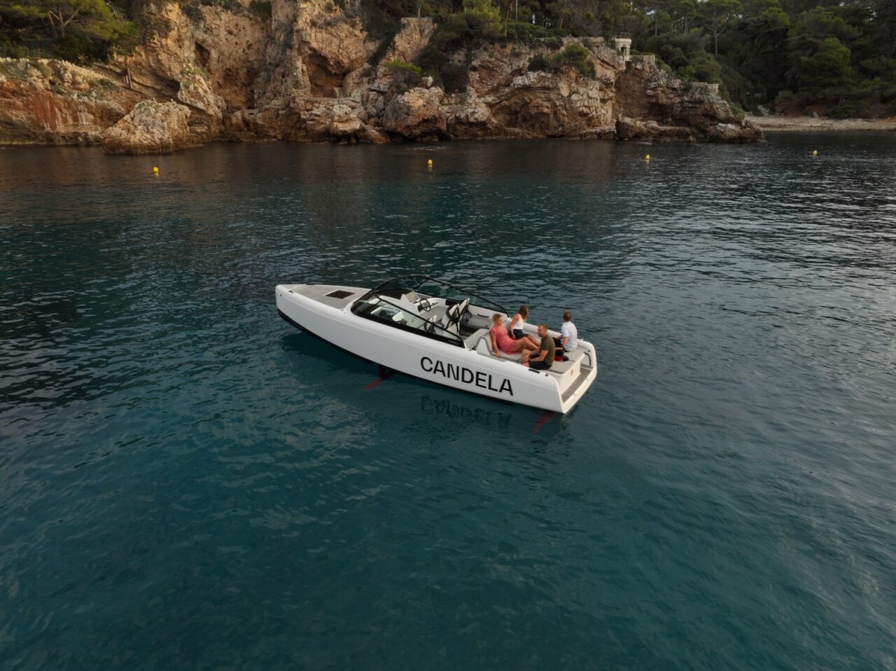 Candela C-8: The Ultimate Electric Foiling Boat Experience